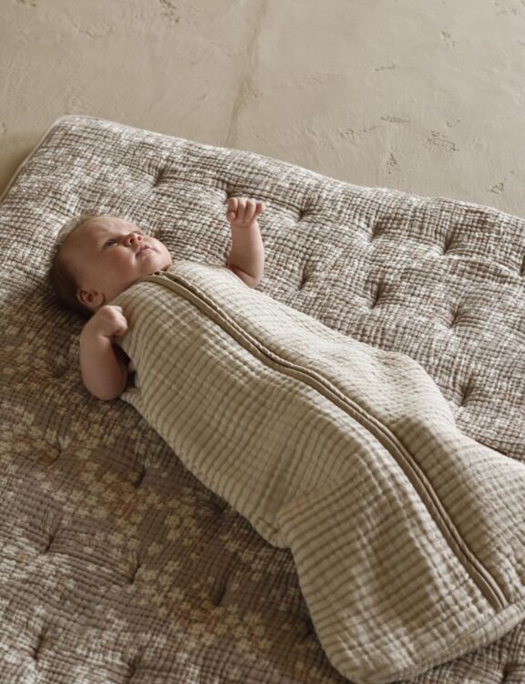 Ashi Convirteble Bed - 140 x 70 cm - Chestnut - Quax