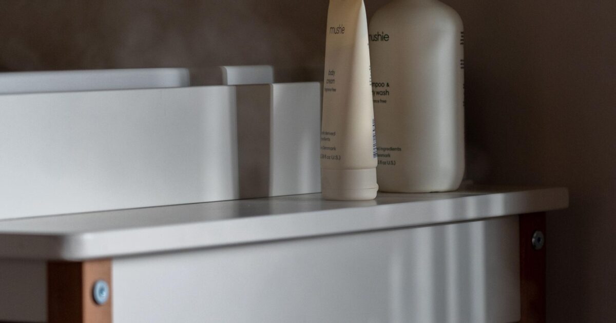 Changing tables - Quax